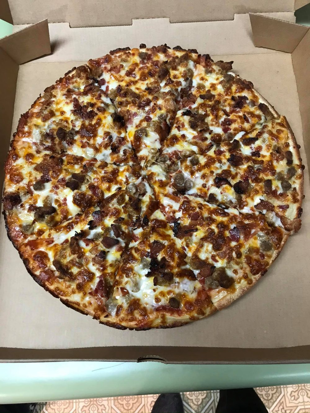 Sharkys Pizza | Table Rock Lake Lazy Lees Cabin Resort